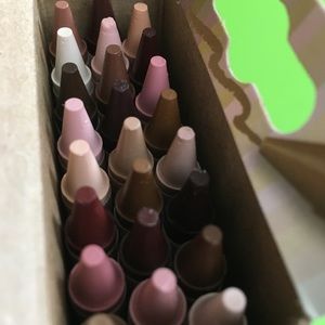 Crayola | Office | Crayola Skin Colors Of The World Crayons 24 Shades ...
